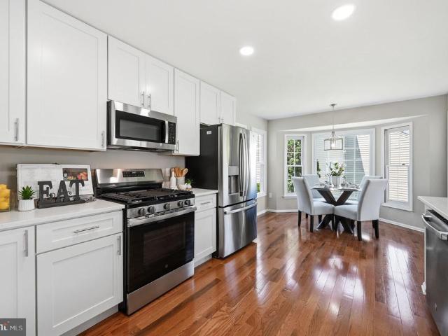 8401 Cardinal Glen Court