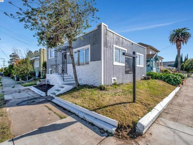8401 Plymouth, Oakland, CA 94621