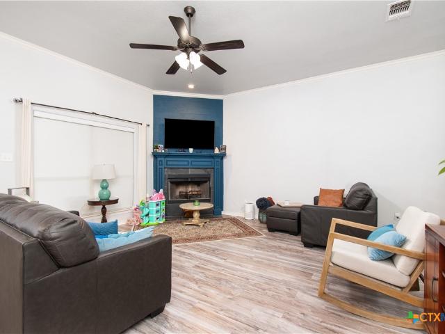 8401 Split Trail Cove