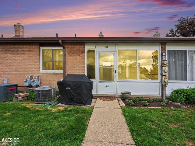 8401 18 Mile Road # 186