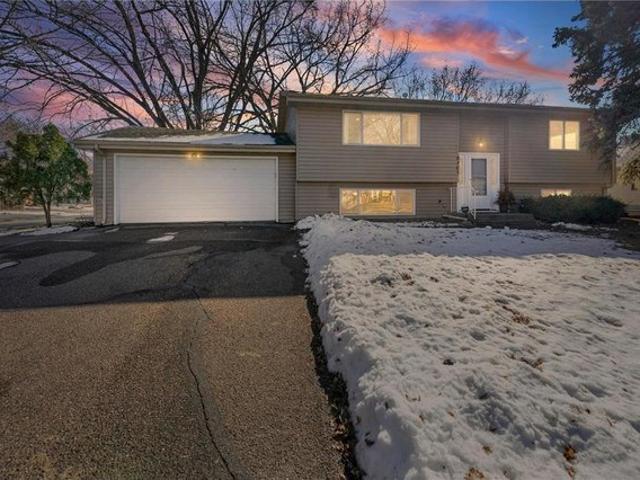 8401 50th Ave N, New Hope, MN 55428