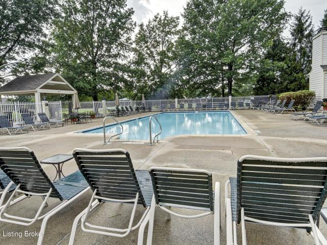 8402 Ambrosse Ln 102