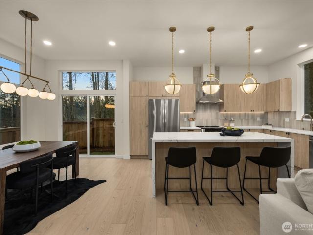 8403 NE 137th St, Kirkland, WA 98034 | MLS #2497