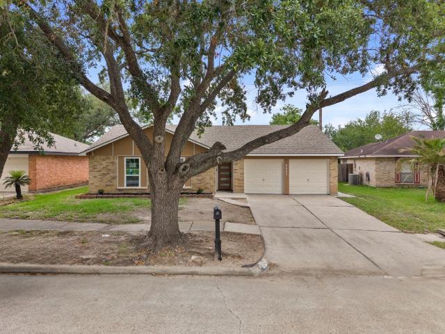 8403 Swan Meadow Lane