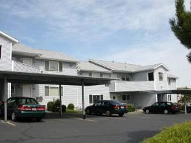 $840 3 Bed 1 Bath, Clarke Terrace apts Carports, W/D hookups, A/C Available July & August 1