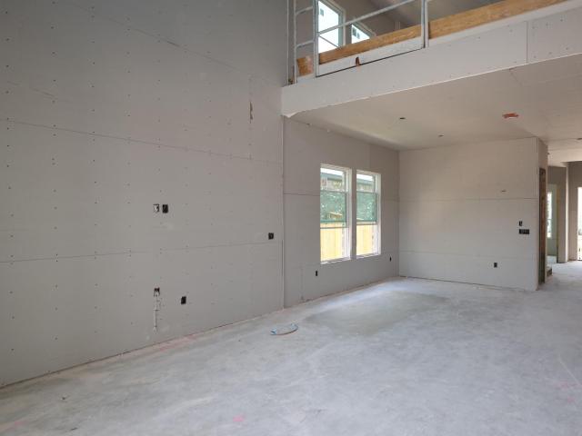 840 Corvallis Dr