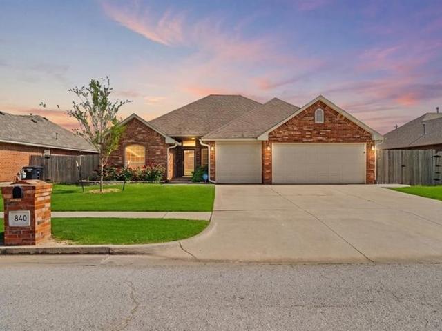 840 Carol Ann Pl, Moore, OK 73160