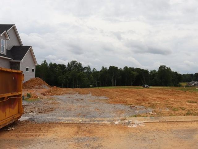 840 Cedar Wood Dr, Clarksville, TN 37043