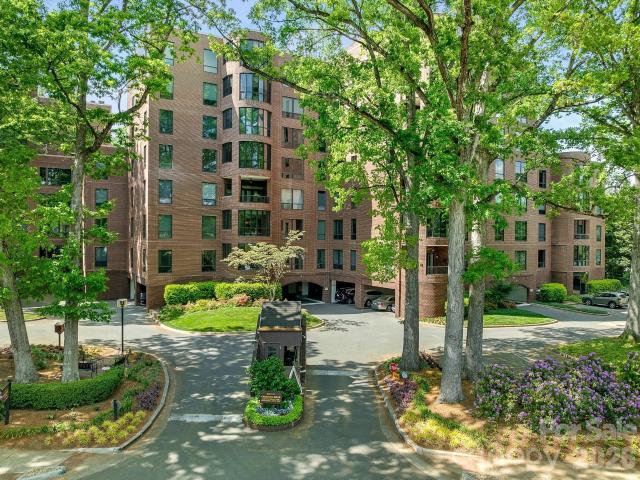 840 Cherokee Rd, Charlotte, NC 28207 | MLS #4363 | Compass