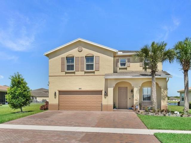 840 Gairloch Ln, Fort Pierce, FL 34947