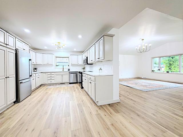 840 GROSS Avenue