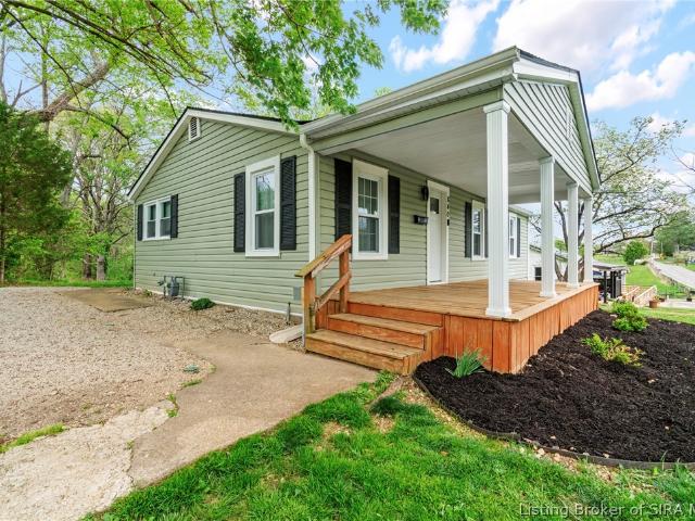 840 E Walnut Street