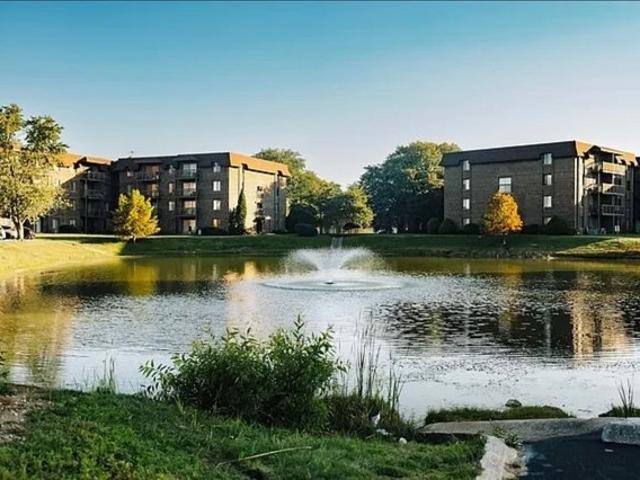 840 Elder Rd Unit A305, Homewood, IL 60430