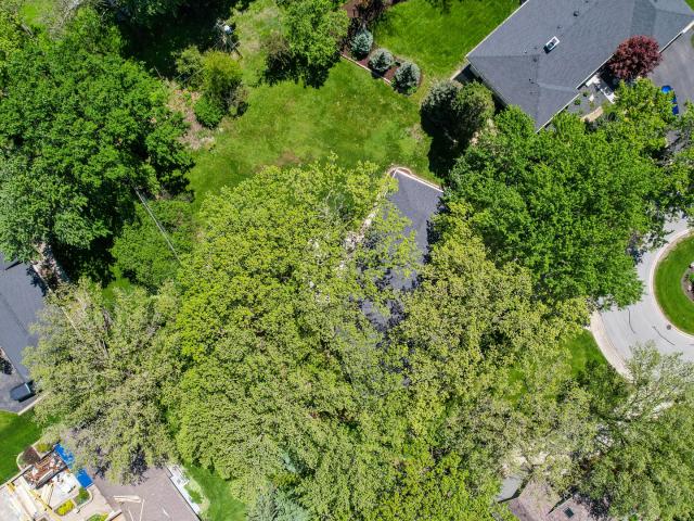 840 Hawthorne Drive