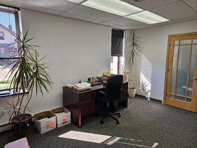 840 Lake Ave, Unit 100