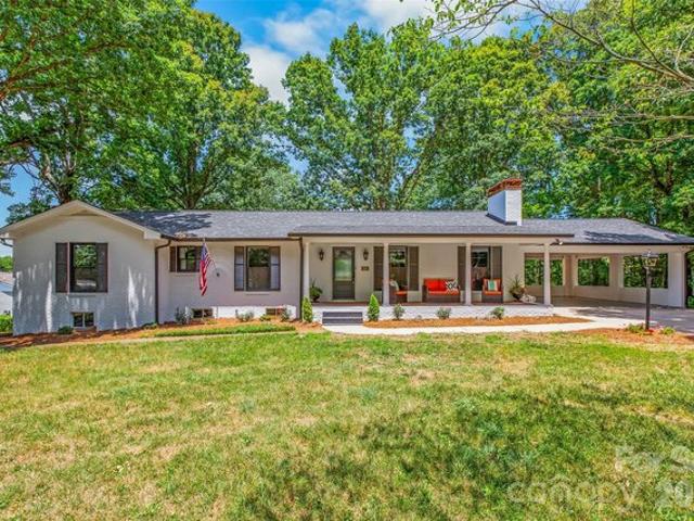 840 Marions Country Ln, Rural Hall, NC 27045
