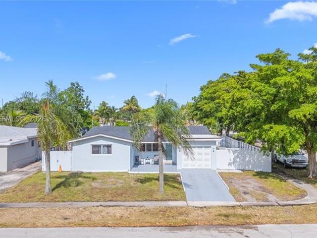 840 N 70th Way, Hollywood, FL 33024