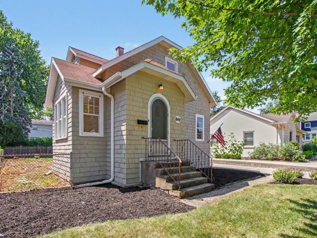 840 N Arlington Heights Road