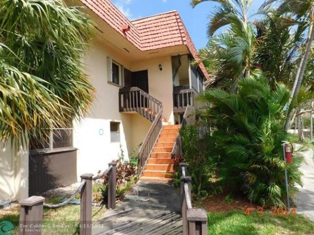 840 NE 199th St #208B, Miami, FL 33179