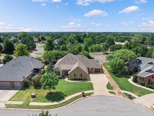 840 Sea Biscuit Dr, Edmond, OK 73025