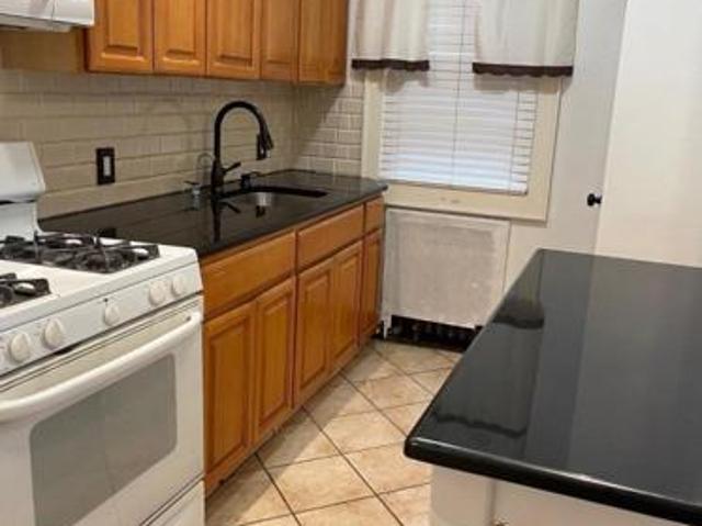 840 Seaman Ave #2w, Baldwin, NY 11510