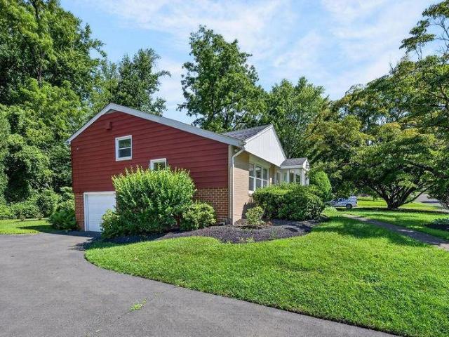 840 Pembroke Road