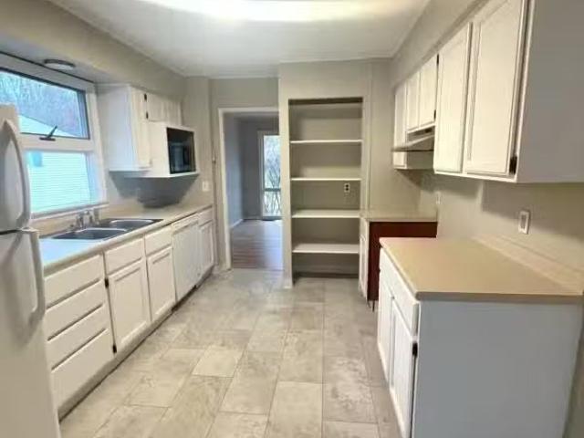 840 Wickfield Ct, Ann Arbor, MI 48105