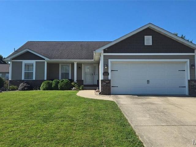 8414 Herrick Park Dr, Troy, IL 62294