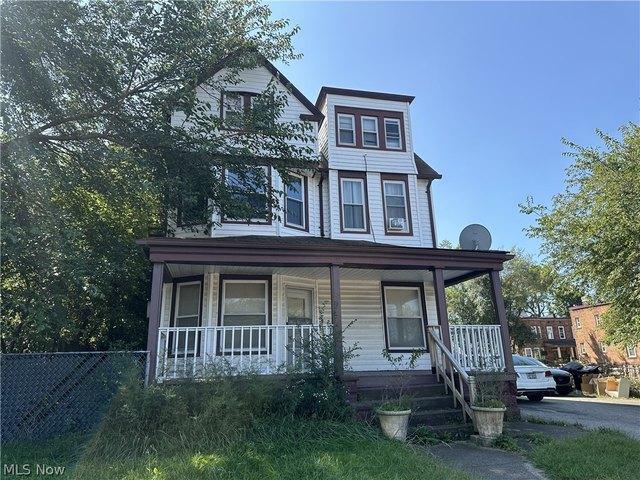 8415 Detroit Ave, Cleveland, OH 44102