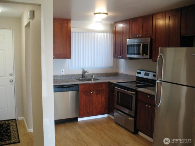8415 Park Drive # 6
