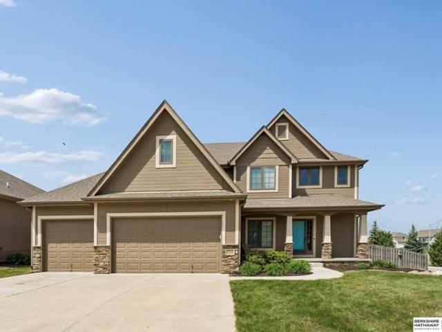 8416 S 104th St, La Vista, NE 68128