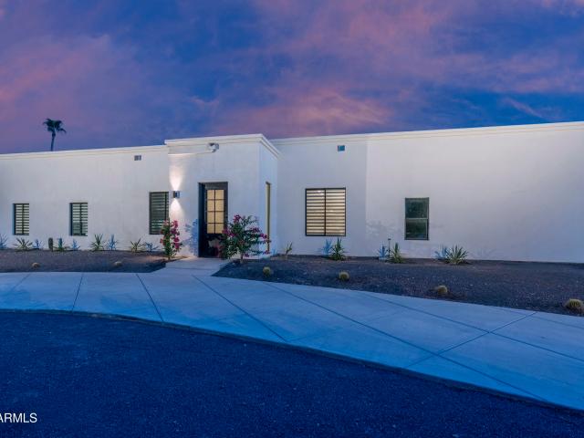 8417 e cactus road