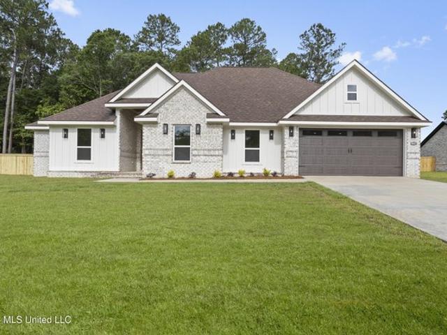 8417 Pine Cone Dr, Gautier, MS 39553