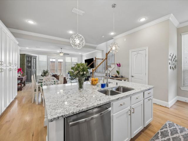 8417 Water Oak Pass Dr, Houston, TX 77055 | MLS #95698 | Compass