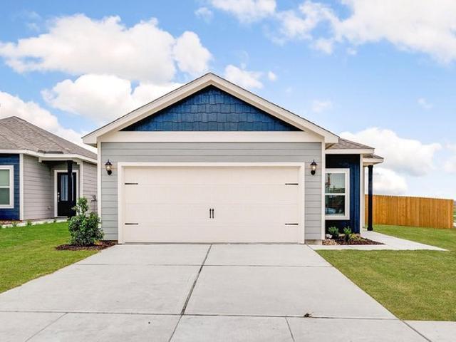 8417 White Wolf Trl, Ponder, TX 76259
