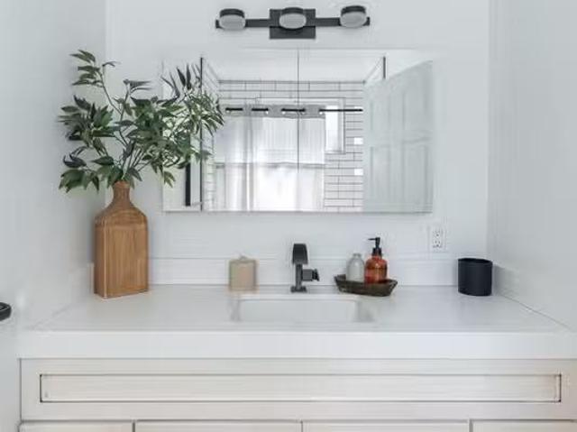 8418 Glider Ave, Unit 8418 Houses in Los Angeles, CA