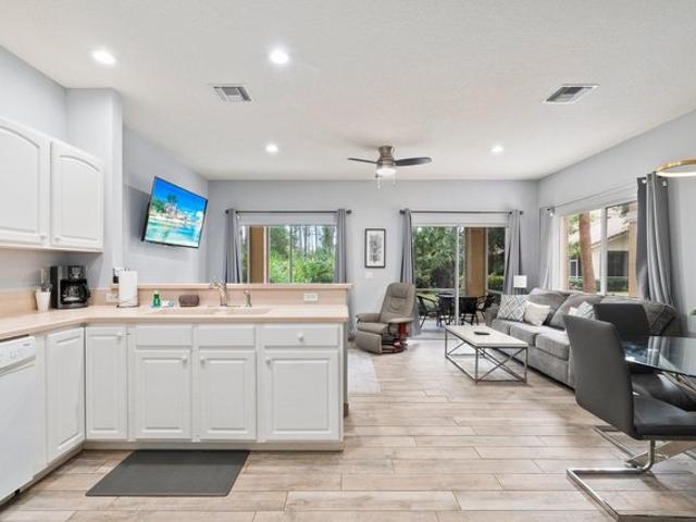 8419 Mulligan Cir, Port Saint Lucie, FL 34986