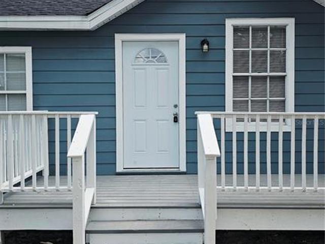 8419 N Ola Ave, Tampa, FL 33604 | MLS #TB8492 | Compass
