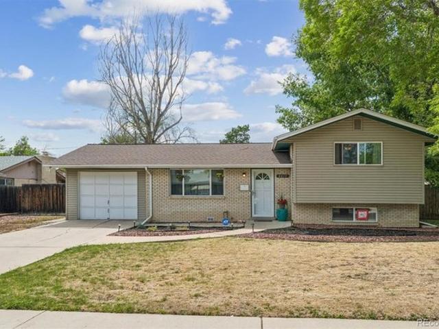 8419 Ames St, Arvada, CO 80003