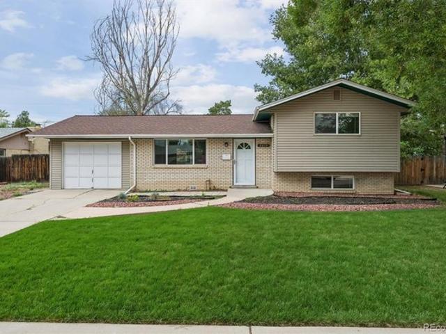 8419 Ames St, Arvada, CO 80003