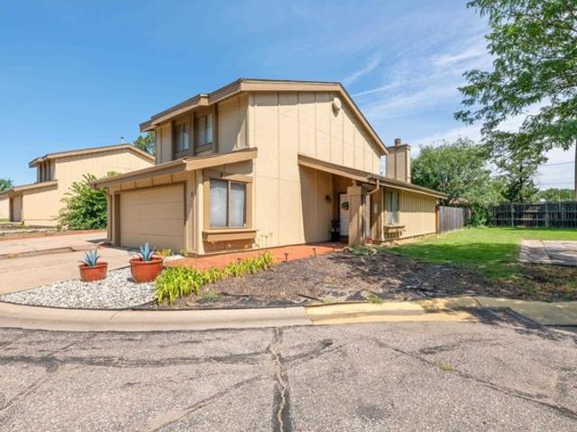 8419 E Harry St, Wichita, KS 67207