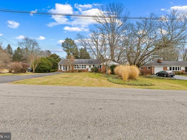 8419 High Ridge Rd, Ellicott City, MD 21043