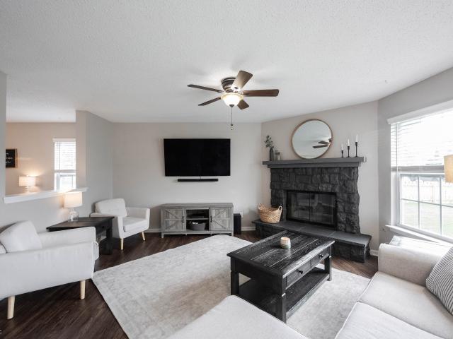 8419 S Shady Trail Drive