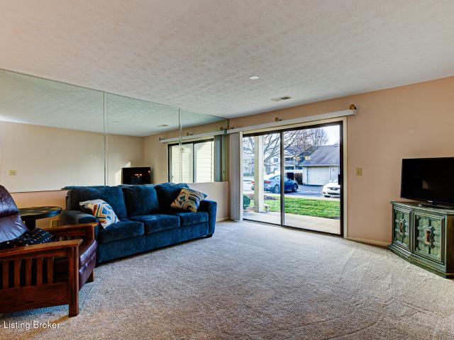 8410 Ambrosse Ln 103
