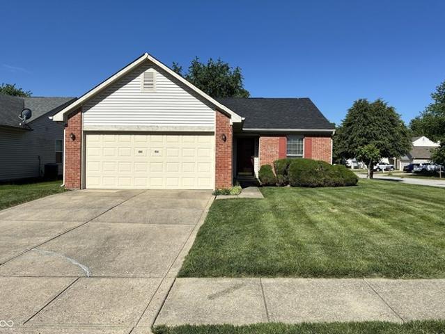 8410 Armistead Ln, Indianapolis, IN 46227