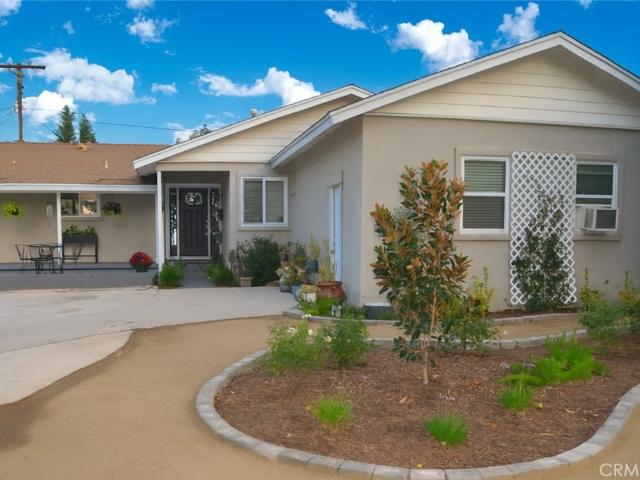 8410 Beckford Ave, Northridge, CA 91324 | Compass