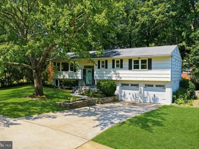 8410 Bound Brook Ln, Alexandria, VA 22309