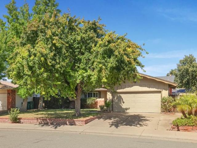 8410 Roxburgh Way, Stockton, CA 95209