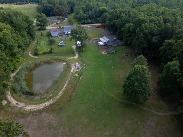 8410 W Newburg Road