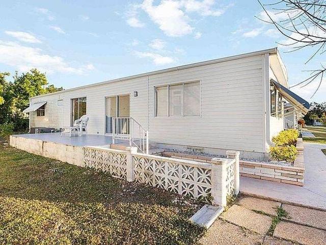 8411 Morgan Dr, Sarasota, FL 34238